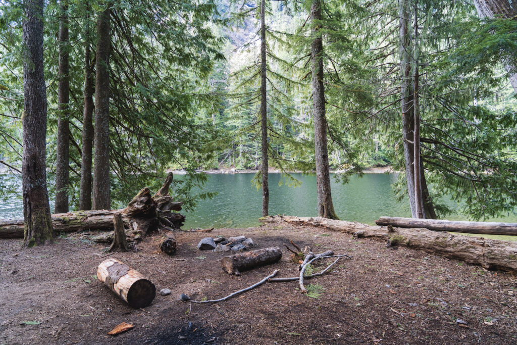 Barclay Lake – The Best Beginner Backpacking Hike in Washington – Hike ...