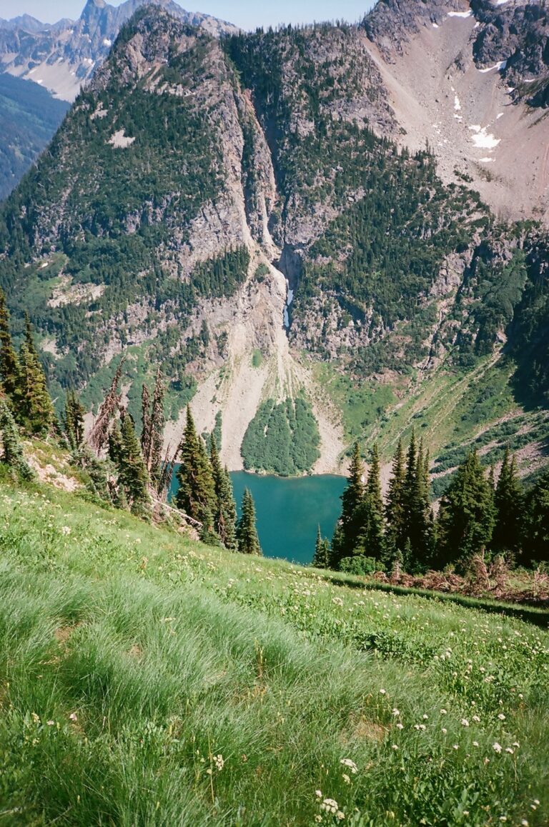 Maple Pass Loop Hiking Guide: Best Day Hike in Washington’s North ...